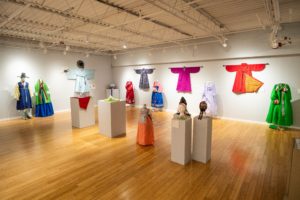 The Unique Lines of Korea: Hanbok ‘한국의 선, 한복’ 특별전 – KCCoC